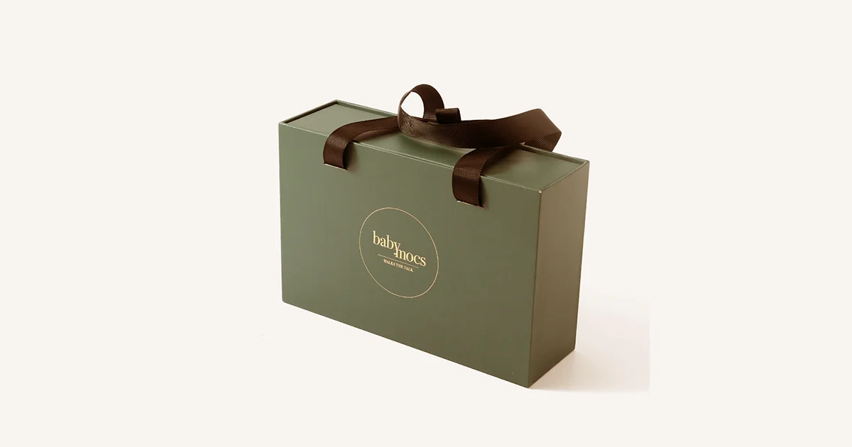 Custom Gift Box with Handle | Bespoke Gift Packaging - RCB UK